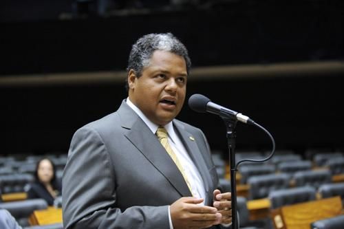 Antonio Brito defende mais verbas para a saúde na divisão dos royalties ...