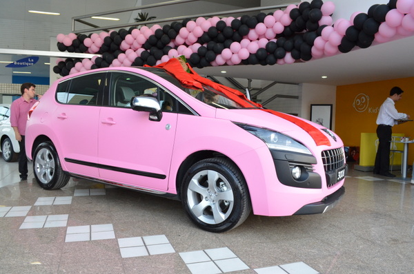 O primeiro carro cor-de-rosa em Conquista | BLOG DO ANDERSON